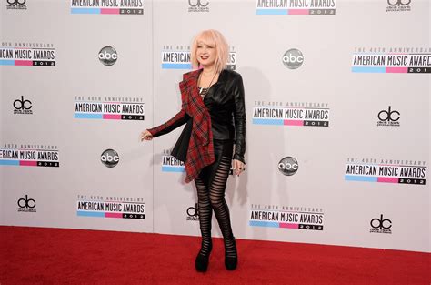 Fierce And Fabulous The 2012 Ama Red Carpet Entertainment Tonight