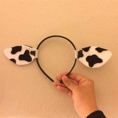Black And White Felt Cow Ears Stick Two Pieces Together With Fabric