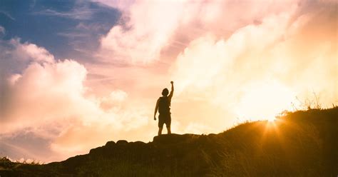 8 passos para ser plenamente feliz enquanto busca o seu próprio PROPÓSITO