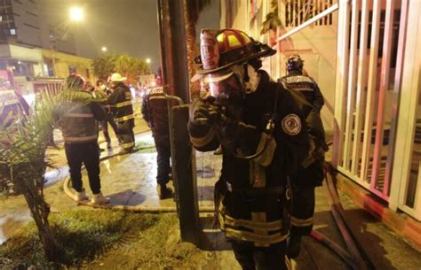 Incendio En Colegio De Jesús María Está Controlado Periódicos Del Perú
