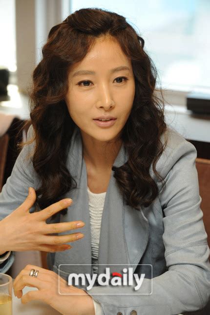 45세 도지원 젊은 여자 연예인 각선미 부럽지 않아~ 연예 포토 토크 네모판