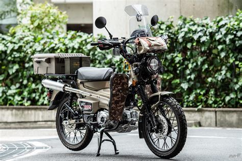 アーミー調か、はたまた高級志向か。ct125ハンターカブとスーパーカブc125の華麗な変身術 【第25回カフェカブミーティングin青山