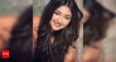 Heres What Singer Bhoomi Is Doing This Navratri Gujarati Movie News Times Of India