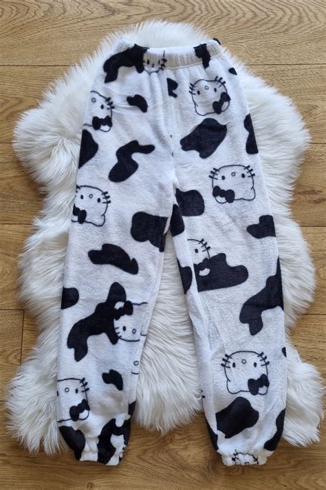 Spodnie Hello Kitty Xss Sanrio Darłowo Kup Teraz Na Allegro Lokalnie