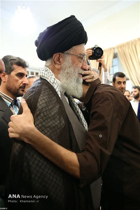 دیدار جمعی از بسیجیان مدال آور المپیادهای علمی با رهبر انقلاب