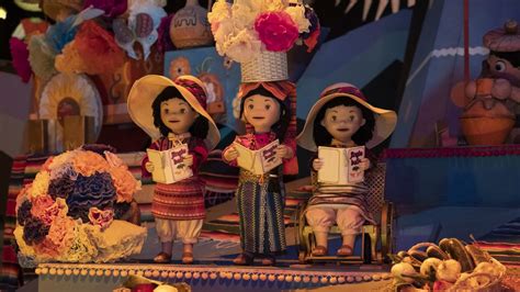 Disneyland Adds Dolls In Wheelchairs To Its A Small World Ride Cnn