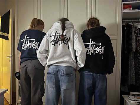 Pin Von Dimitraaa Auf Fashion Outfit Ideen Outfit Inspirationen Stüssy