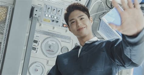 뇌과학자 자문까지김태용 감독 화면 너머 사람 실재하는지 의문 원더랜드