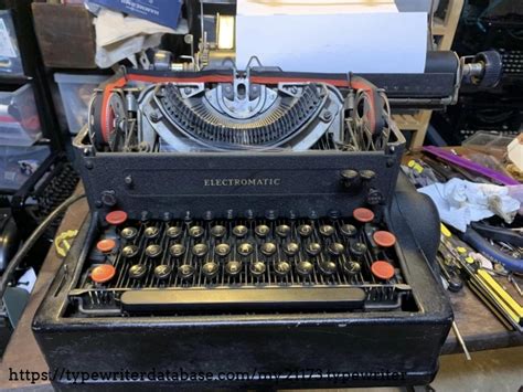 1946 Ibm Electromatic On The Typewriter Database
