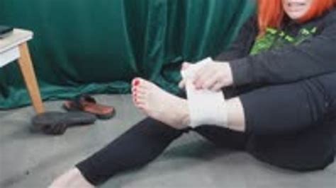 Ankle Sprain In Open Toed Slides Bandaging Up Ankle After Wmv 720