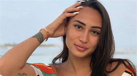 Astrid Nelsia biographie réseaux sociaux news vidéos et photos sur