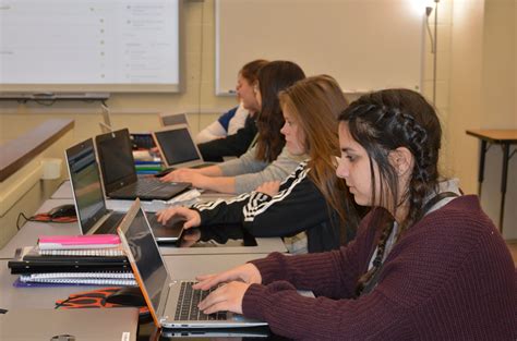 Padua Earns First College Board Ap Computer Science Female Diversity Award Padua Franciscan