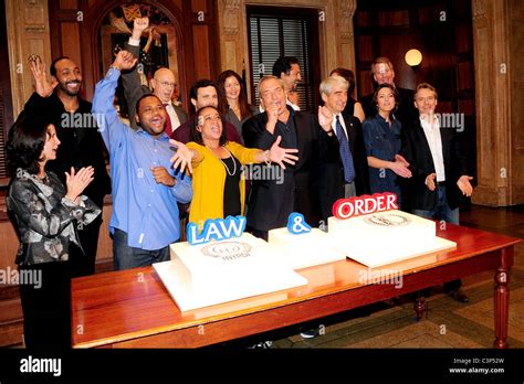 Katherine Oliver Jesse L Martin Anthony Anderson Dann Florek S