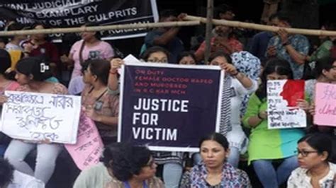 Protestas En India Por La Brutal Asesinato Y Violación A Una Médica