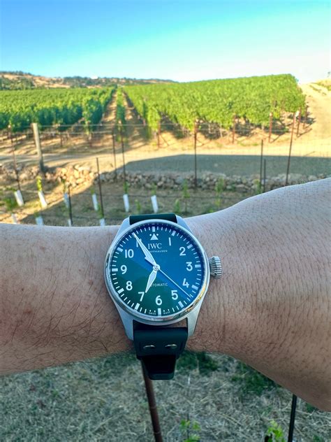 Review The Iwc Big Pilots 43 Is A Striking Luxury Watch In Glorious Green Maxim