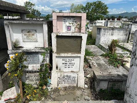 Tomb Destroyed In Kabankalan Cemetery Daily Guardian