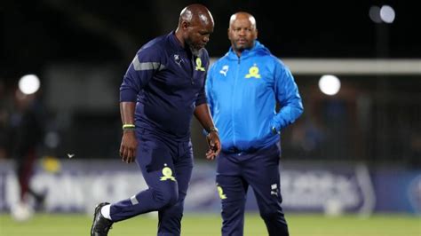 Steve Komphela Warns Mamelodi Sundowns Fans Of Storming Phase After