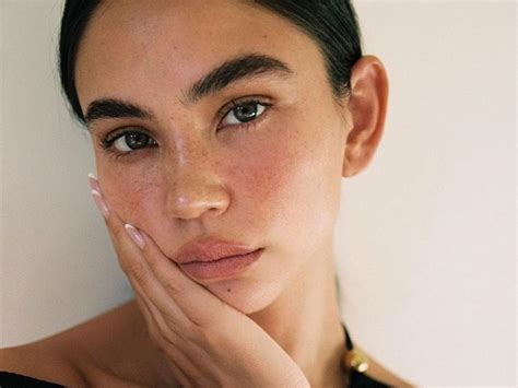 Brow Mascara Το προϊόν που θα σε βοηθήσει να πετύχεις το Natural
