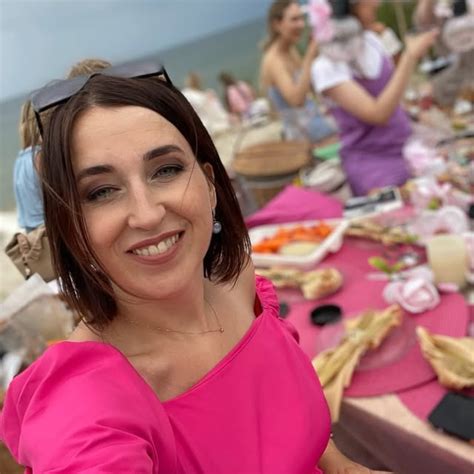 Olga Bojarin Olga Bojarin Threads Say More