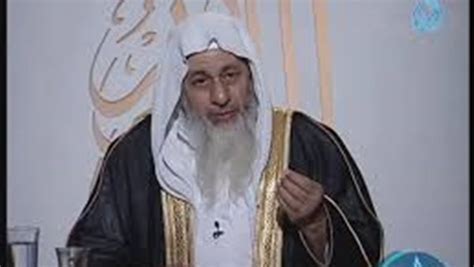 ما حكم من فعل العادة السرية في نهار رمضان وهل يبطل صيامه