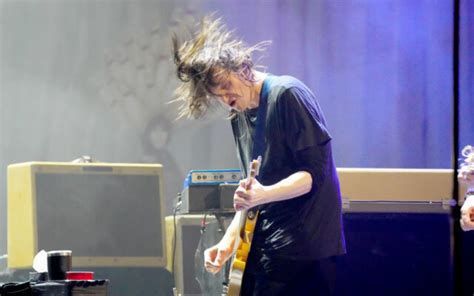 Ex Red Hot Chili Peppers Guitarist Slapped With Wrongful Death Suit