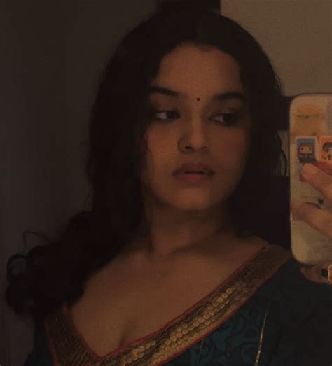 Kavya Kavyanair • Instagram Photos And Videos