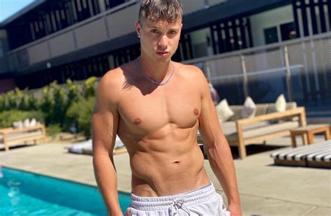 Who Is Tayo Ricci Tiktok Star Wiki Biography Age Girlfriends