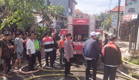 NUSABALI Korsleting Gudang Dekorasi Ludes Terbakar