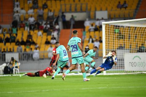 دوري يلو On Twitter 📸 مجريات الشوط الأول 🔛⚽️ الأهليالرياض جولة