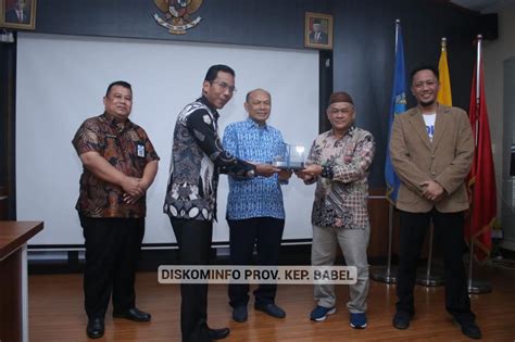 Isi Kuliah Umum Di STIE Pertiba Pj Gubernur Suganda Paparkan Gambaran