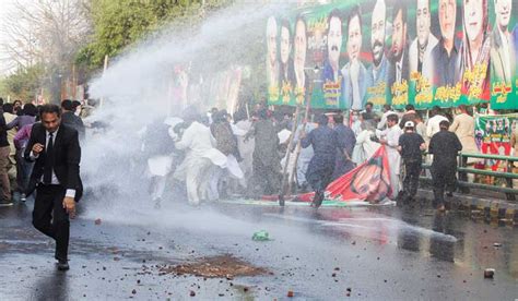 Imran Khan Alleges London Plan As Reinforcement Arrive At His Lahore
