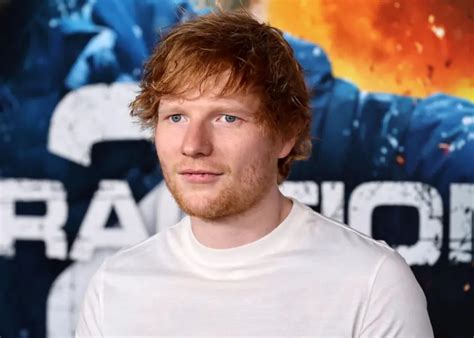 Ed Sheeran Surprises Fans With Nightclub Gig Pre Concert