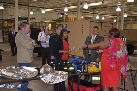 Peo Csandcss Hosts Army Acquisition Exec Article The United States Army