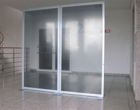 Stabile Trennwand Vector Mit Plexiglas Oder Pvc Cm Breit Gerade