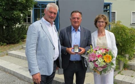 Goldener Ehrenring für Alt Bürgermeister KLiCK Kärnten