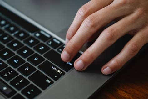 Cara Memperbaiki Keyboard Laptop Yang Tidak Berfungsi Sebagian
