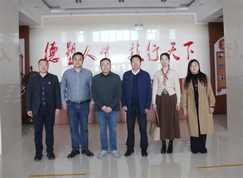 【聚焦工作落实年】加深交流合作 实现校企共融——上海市民营企业协会等企业界人士到学院参观考察 校园新闻 牡丹江技师学院欢迎您！