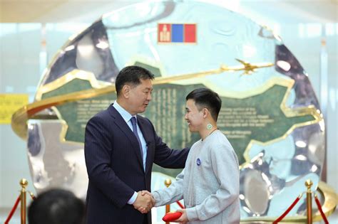 “Ерөнхийлөгчийн илгээлт 2100” тэтгэлэгт хөтөлбөрийн эзэд гадаадад