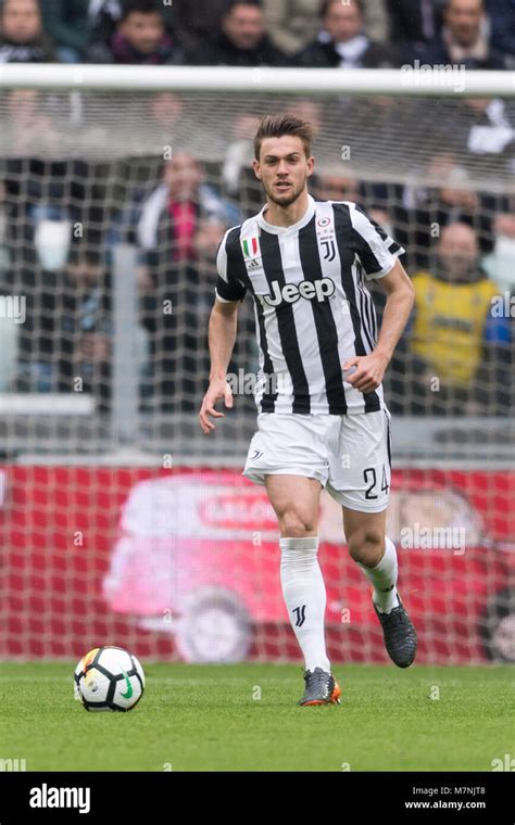 Daniele Rugani Hi Res Stock Photography And Images Alamy