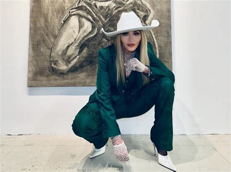 Madonna Visits Son Roccos Art Exhibit On Night Off From Tour Photos