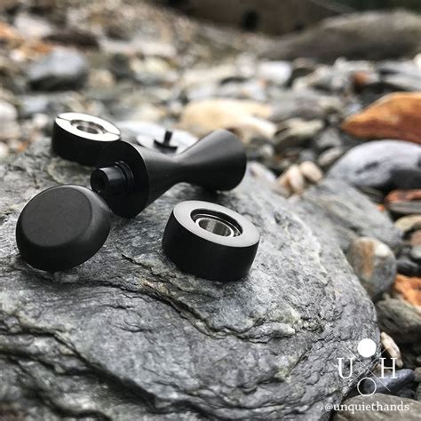 Revolver Knuckle Roller Black Ss Unquiet Hands