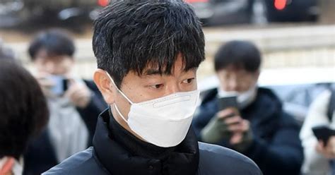 St포토 시선피하는 Kia 김종국 전 감독