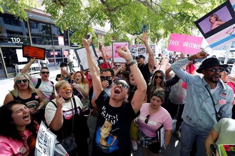 La caída y el ascenso de Britney Spears sus momentos más oscuros y cómo recuperó su libertad
