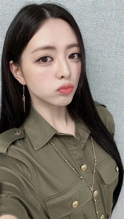 Yeji Ryujin And Yuna Update R Itzy Nsfw