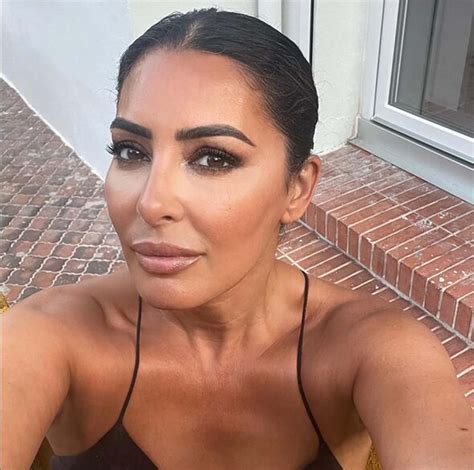 6 Hot Sexy Laila Rouass Bikini Pics