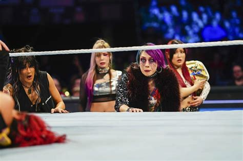 写真：【wwe】イヨ＆アスカ＆カイリがベイリー〝見殺し〟ダメージctrlまたまた不協和音 東スポweb