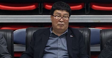 배드민턴협회 내일 이사회…김택규 협회장 해임 촉구할까