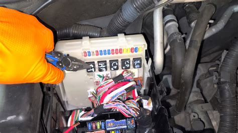 Nissan Pathfinder Fuse Box Diagram