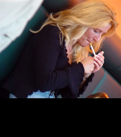 Pin By Jason Kessler On German Women Smokers German Women Women Girl
