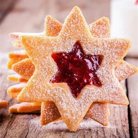 Best Linzer Cookies Buttery Cookies Filled With Jam
